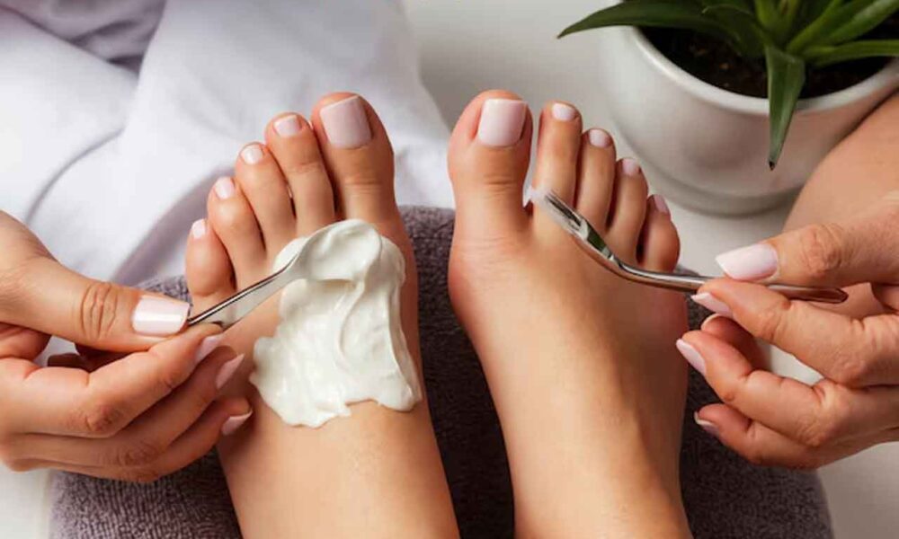 Give Yourself A Salon-Worthy Pedicure At Home - House Keeping World